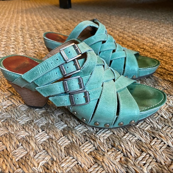 John Fluevog | Shoes | John Fluevog Janice Sandals Mules Green Leather ...